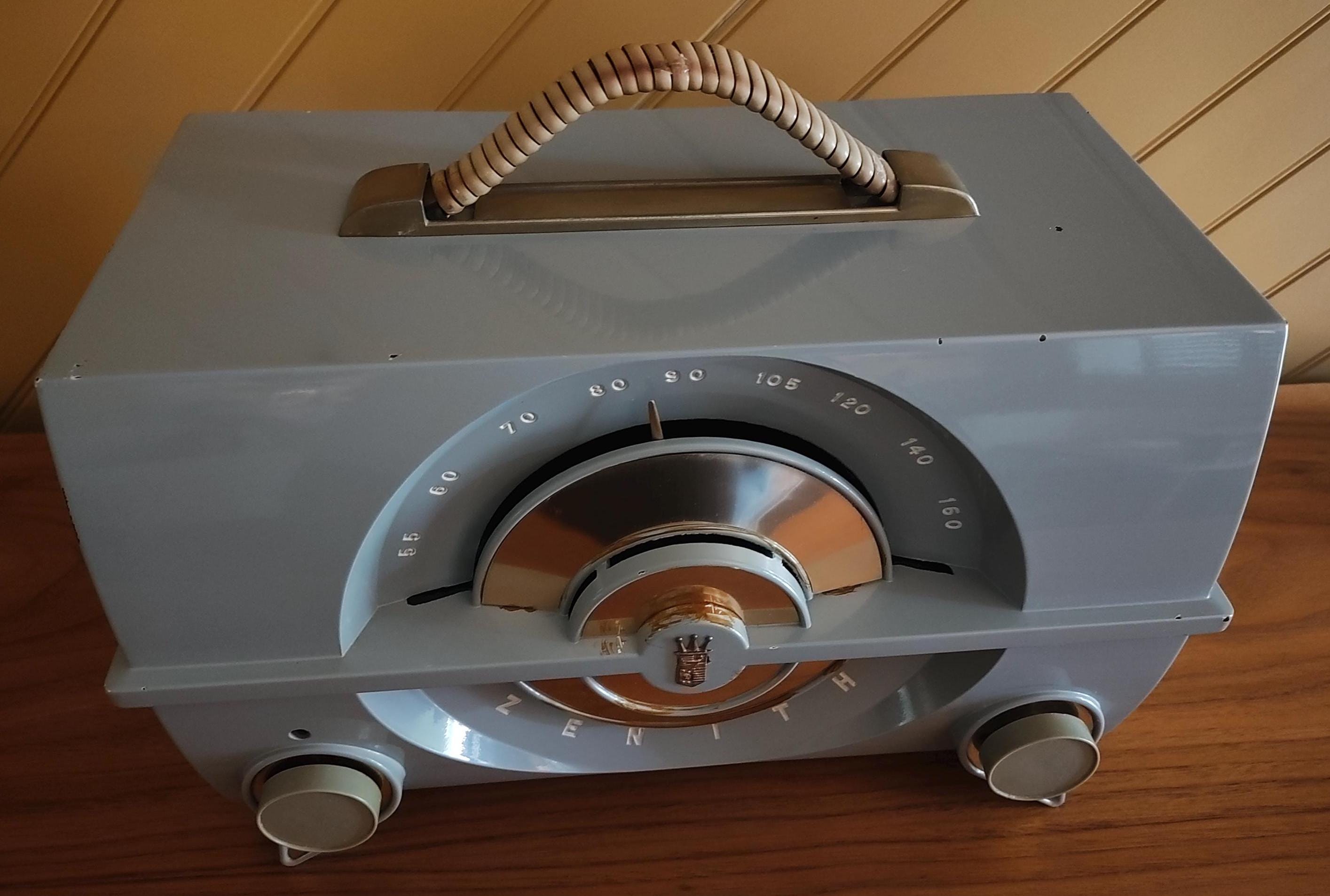 Hard-to-find 1950s Gray Zenith Radio With Handle: Now a Bluetooth ...
