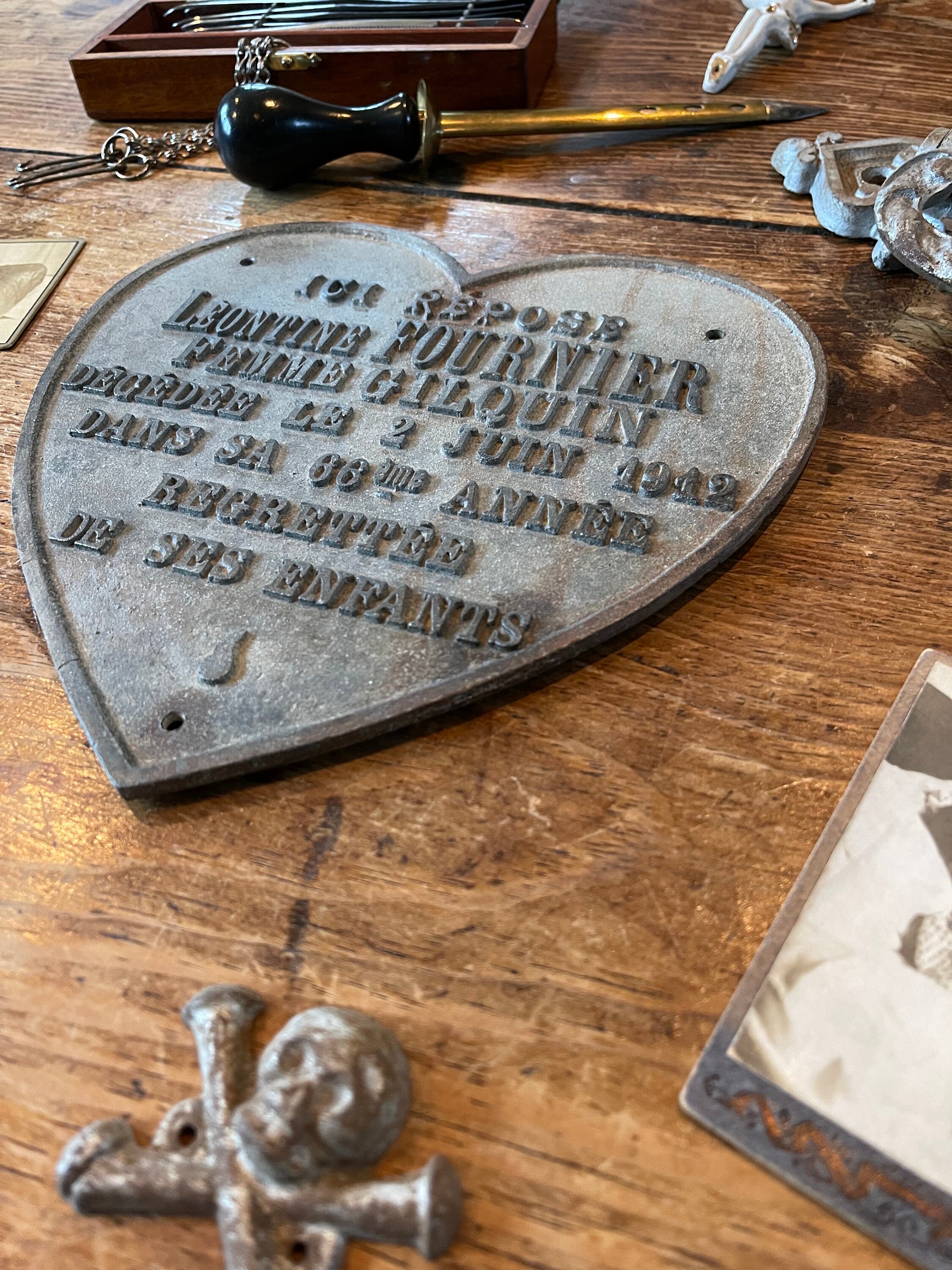 Cast Iron Cemetery Memorial Heart Antique Mourning Funeral Plaque ...