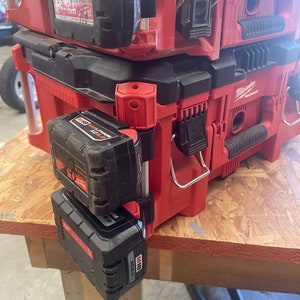 Milwaukee PACKOUT M18 Battery Mount/holder | M18 Battery Mount | Tool ...