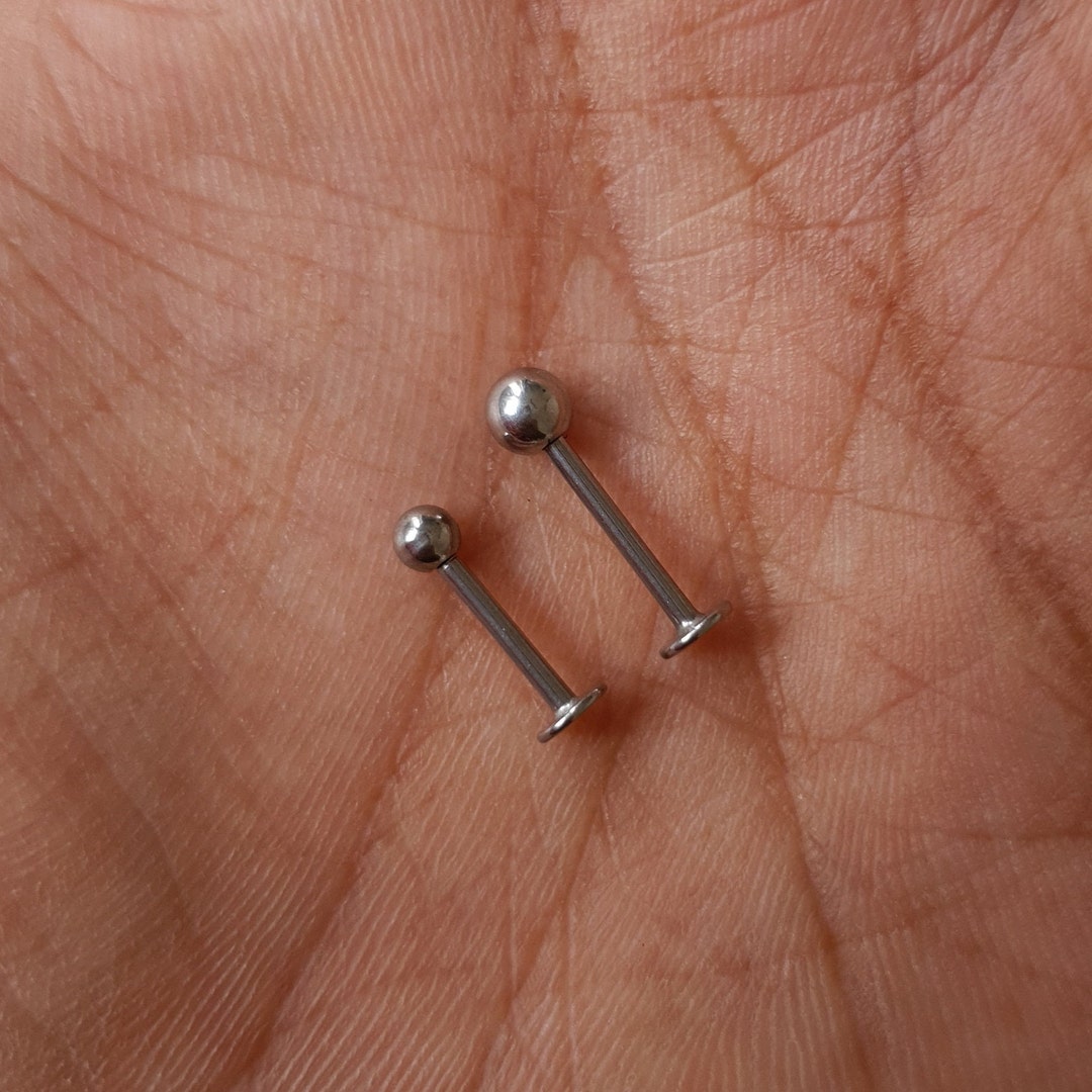 Internally Threaded Implant Grade Surgical Steel Labret Monroe ...