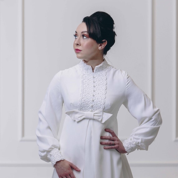 1970s Vintage Jean Paton Wedding Dress - Empire Lace,… - Gem