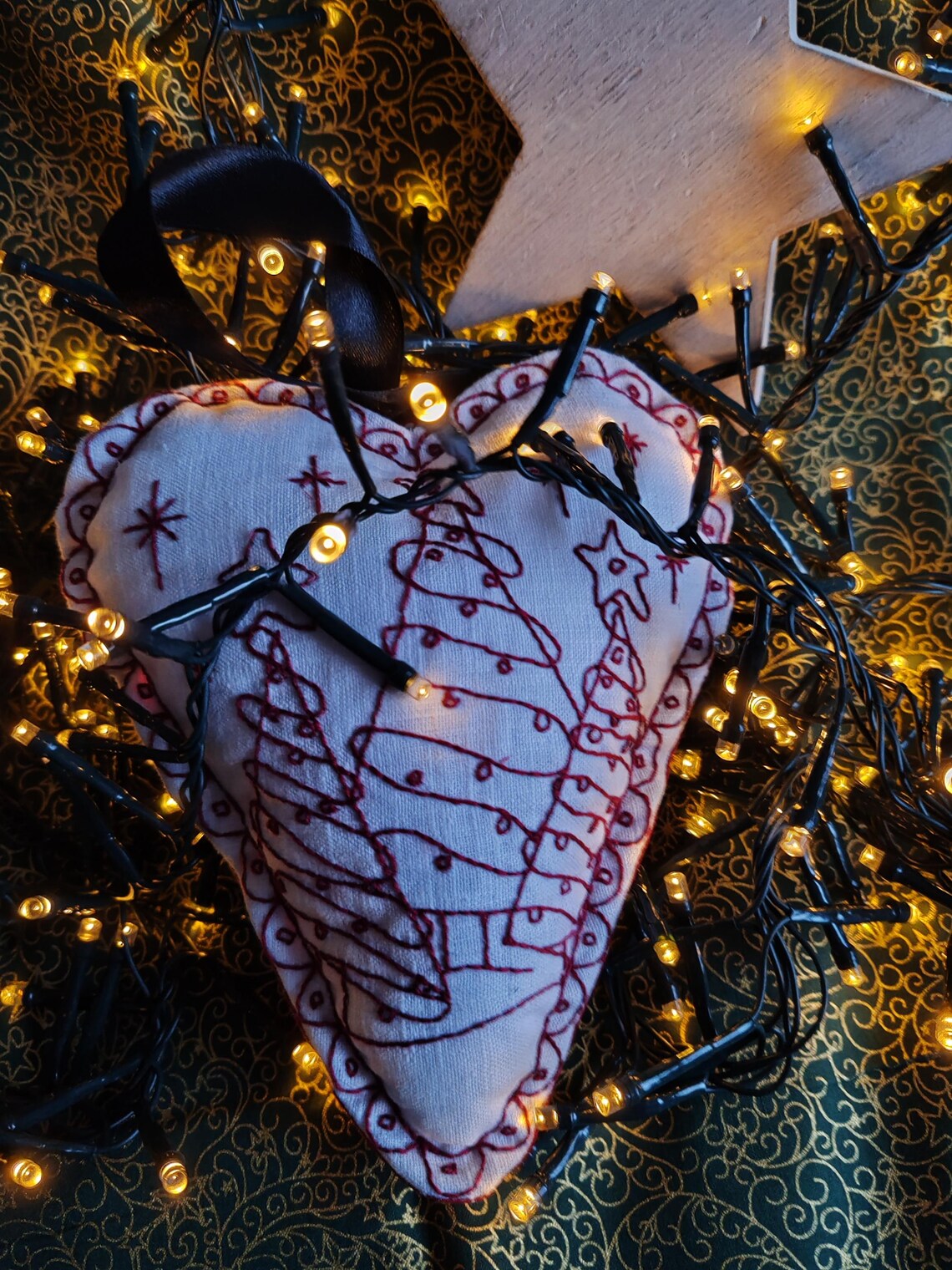 Three Trees Christmas Redwork Hanging Heart Primitive Stitchery Hand ...