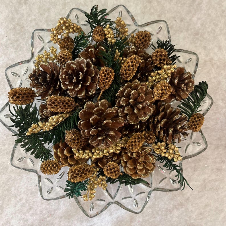 Sparkling Gold Potpourri Bowl Filler. Holiday Classic 15 Small Glitter ...