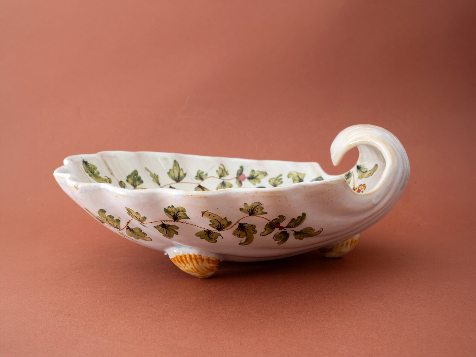 Large Italian Molaroni Pesaro Clam Shell Form Ceramic Serving Bowl ...