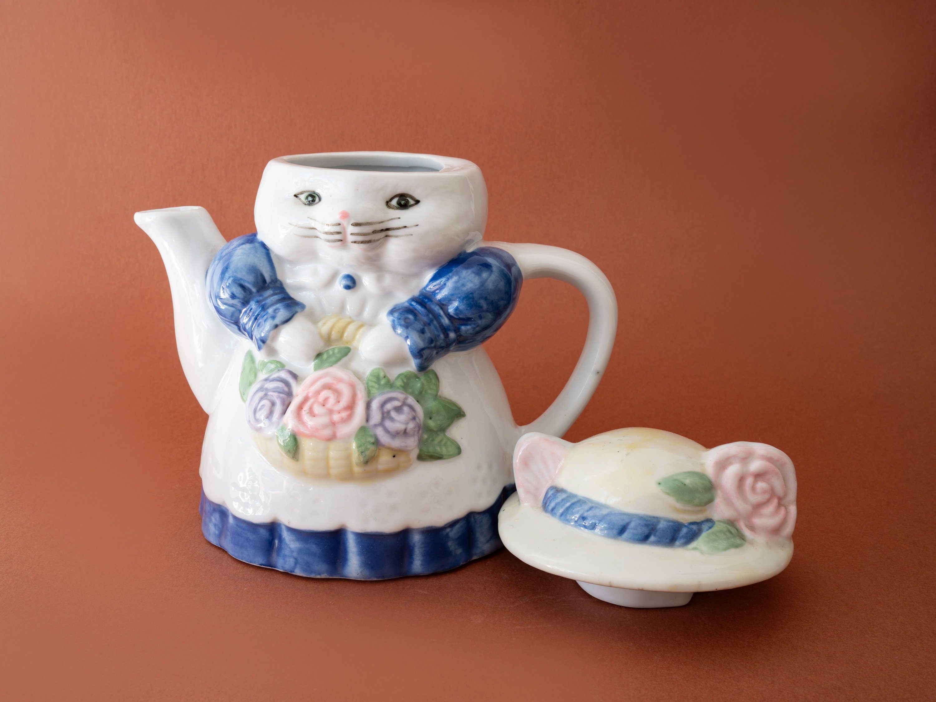 Cute Female Cat Teapot, Porcelain Multicolored Art Hand-painted Miss ...