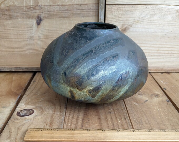 MARTY MARCUS Signed Studio Art Pottery Vase 9 Round. Textured Dual ...