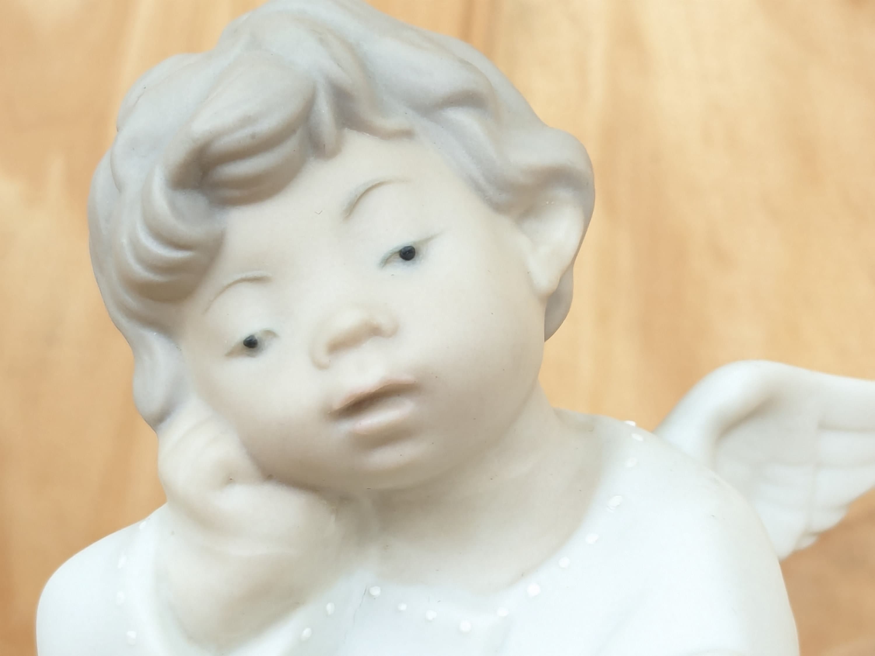 LLADRO Sitting Thinking Angel Cherub Boy 4539. Matte Finish Porcelain ...