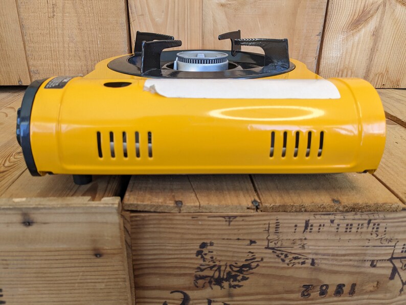 THUNDER RANGE CI-201 Yellow Rounded Gas Butane Portable Picnic Cooking ...