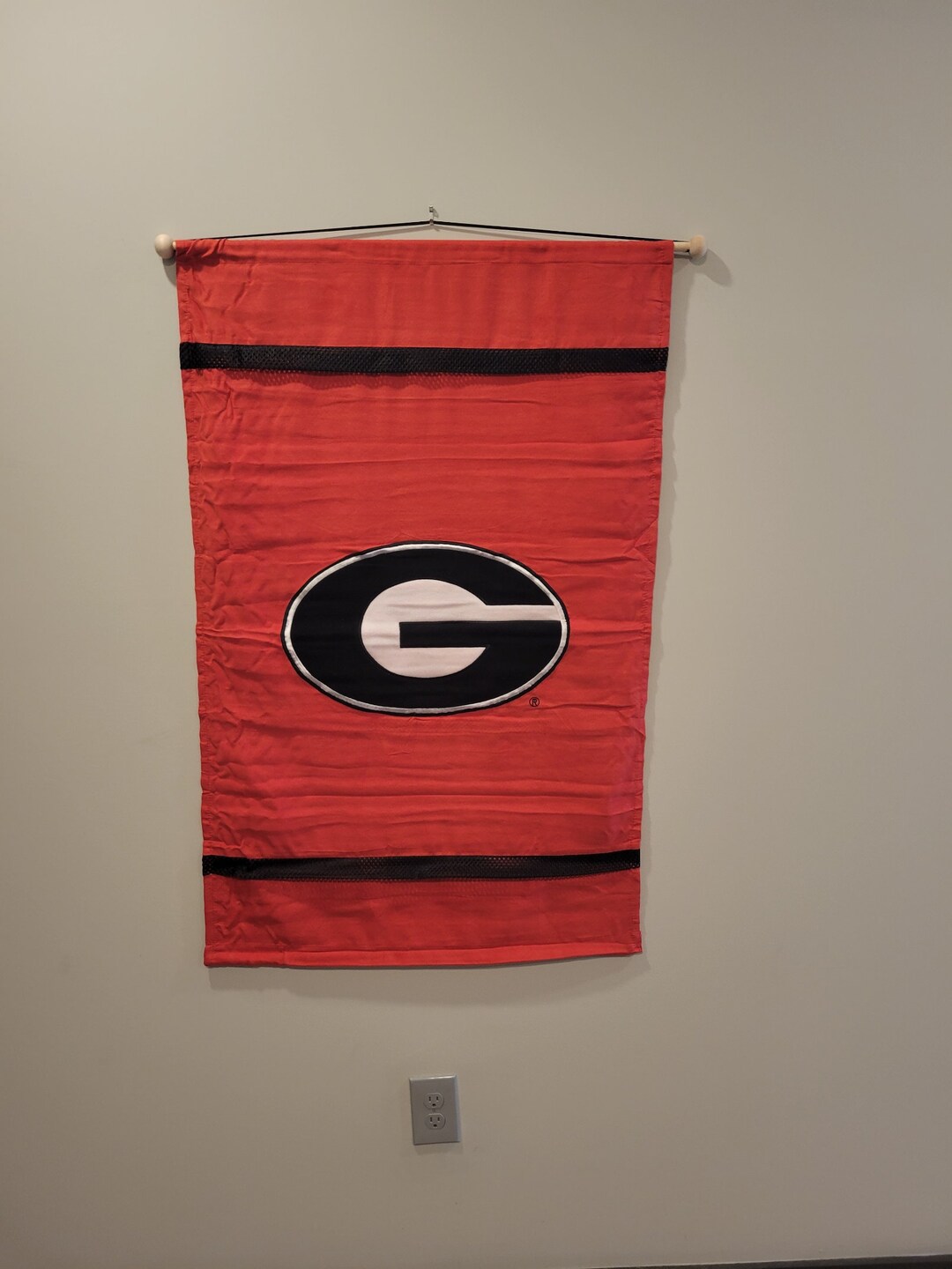 University of Georgia Bulldogs NCAA Red Wall Banner. 28'' X 45''. NWT ...