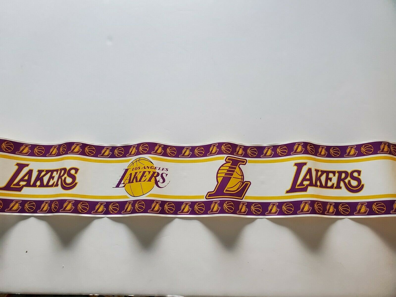 Los Angeles Lakers NBA Peel and Stick Wallpaper Border. Nwt. 5'' X 15 ...