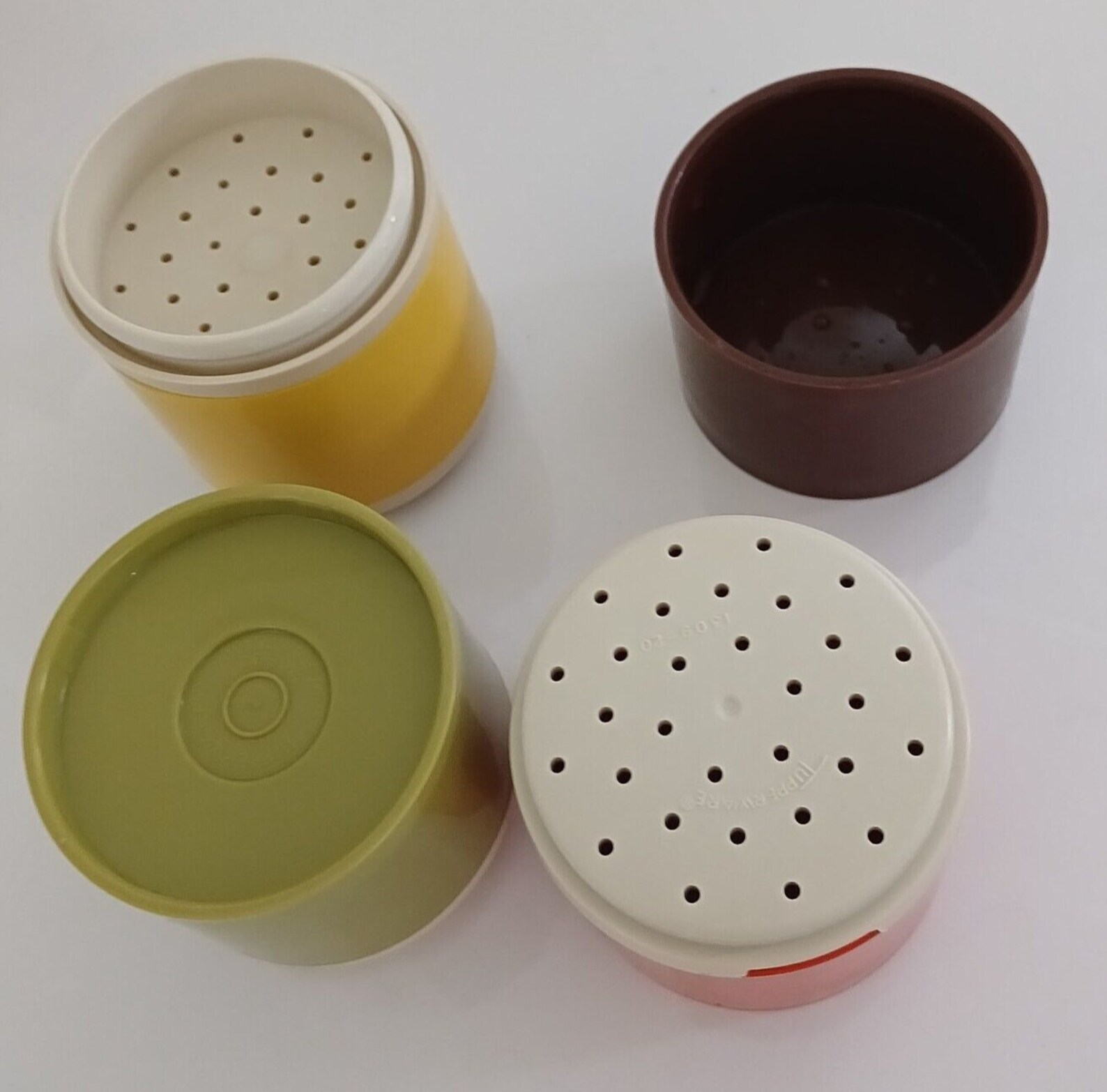 Vintage Tupperware Stacking Spice Shaker Containers Lot of 4 Harvest ...