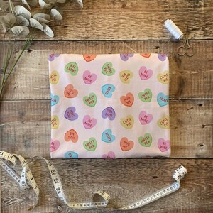 Conversation Hearts Seamless Pattern: Valentine's Day Repeat Design ...