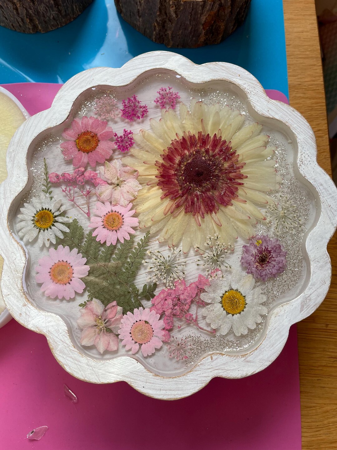 Resin Flower Table Display - Etsy