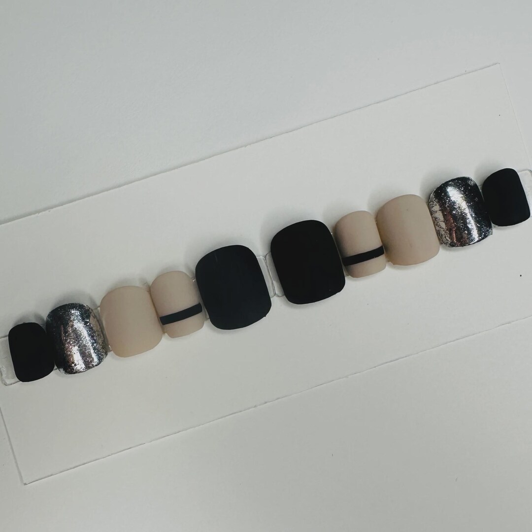 Matte Black and Silver Press on Nails - Etsy