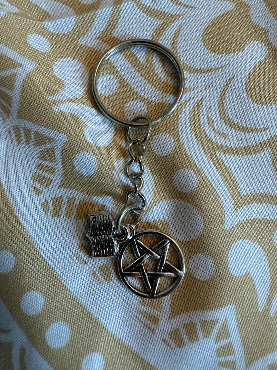 Pentacle / Book of Shadows Keychain - Etsy