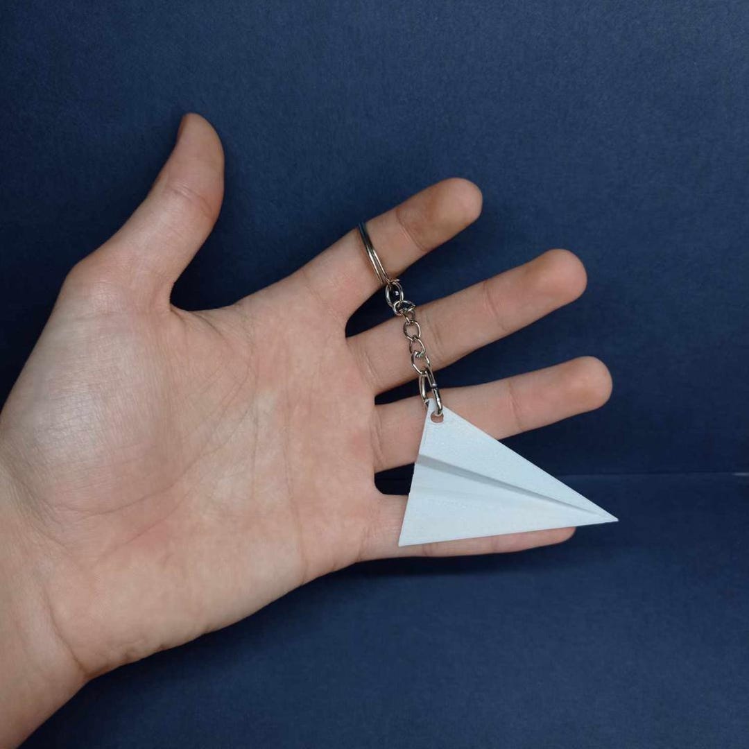 Paper Airplane Keychain | Flexible 3D Print - Etsy