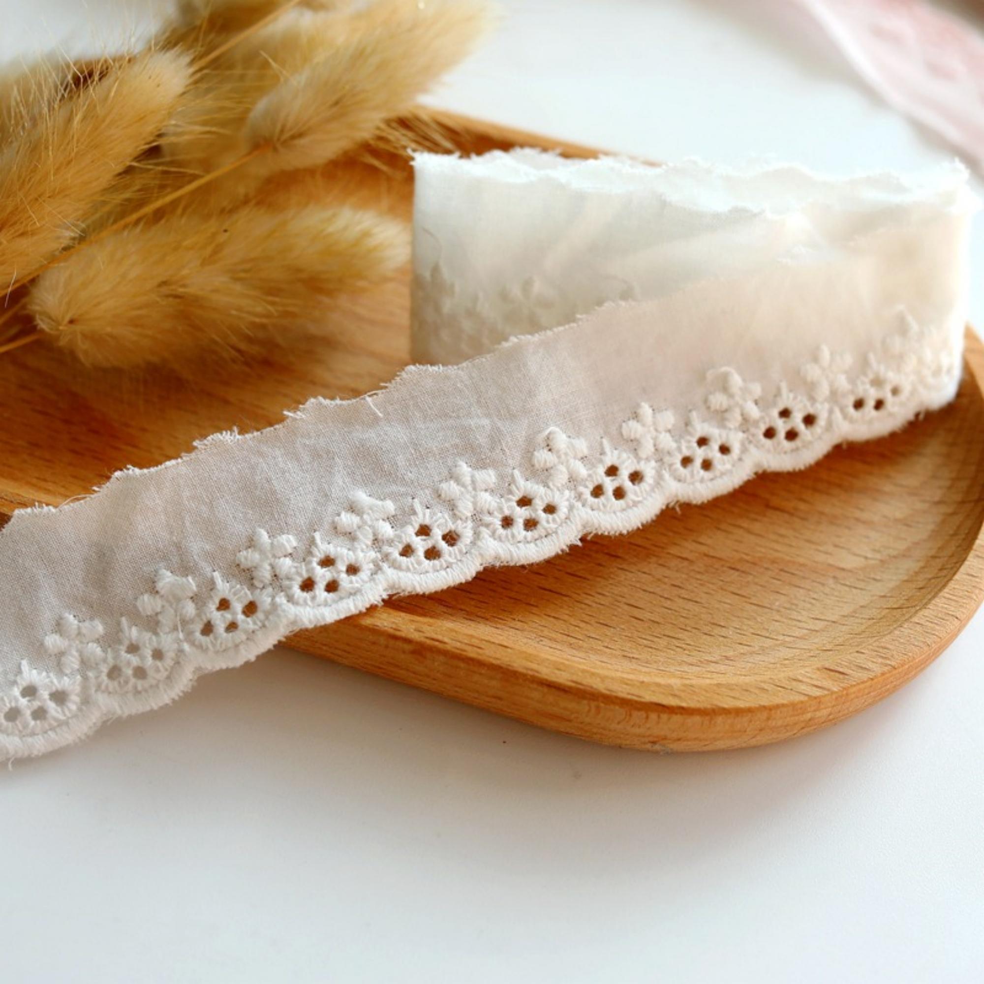Premium Cotton Lace, Narrow Lace, Eyelet Flowers Embroidery Cotton Lace ...