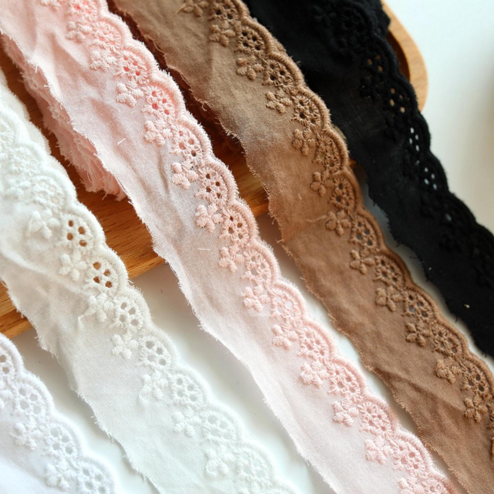 Premium Cotton Lace, Narrow Lace, Eyelet Flowers Embroidery Cotton Lace ...