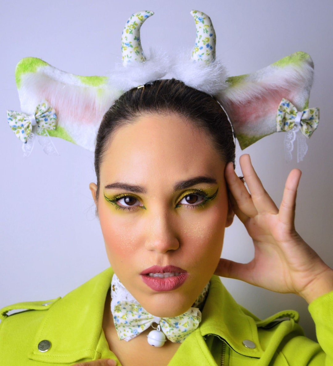 Green Cow Ears With Horns and Collar With Bell Set, Cosplay Ears ...