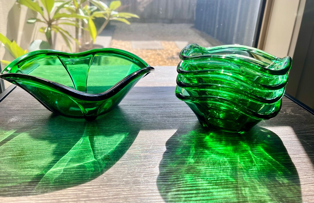Vintage Green Glass Bowl Set Wave Design 1 Large Bowl and 4 Smaller ...