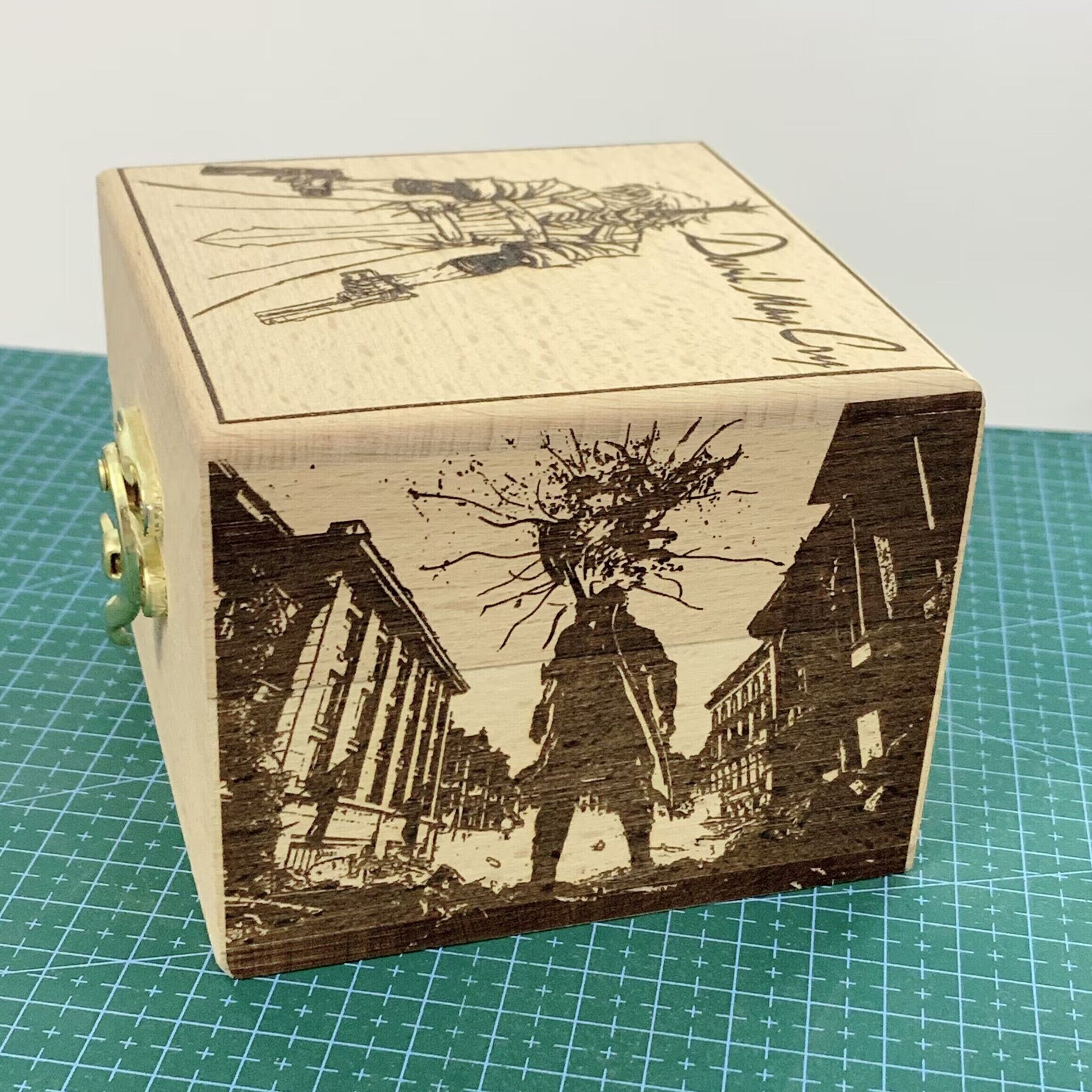 Devil May Cry Electronic Music Box DMC Dante Vergil | Echargeable USB ...