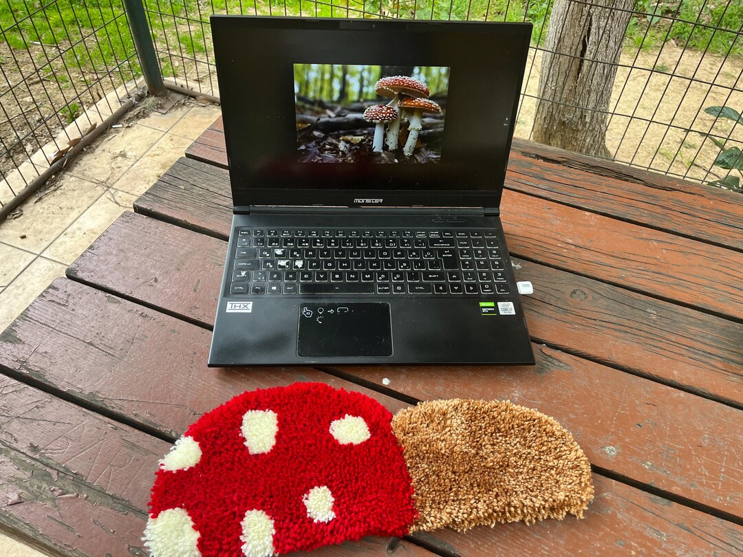 Mushroom Keyboard Rug W\ Colorful Laptop Carpet - Fancy Keyboard ...