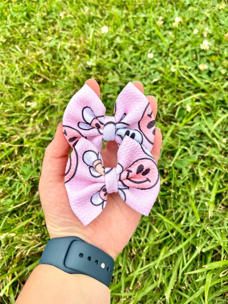 Smiley Face Hair Bow, Smiley Face Daises, Daisy Hair Bow, Flower Hair ...