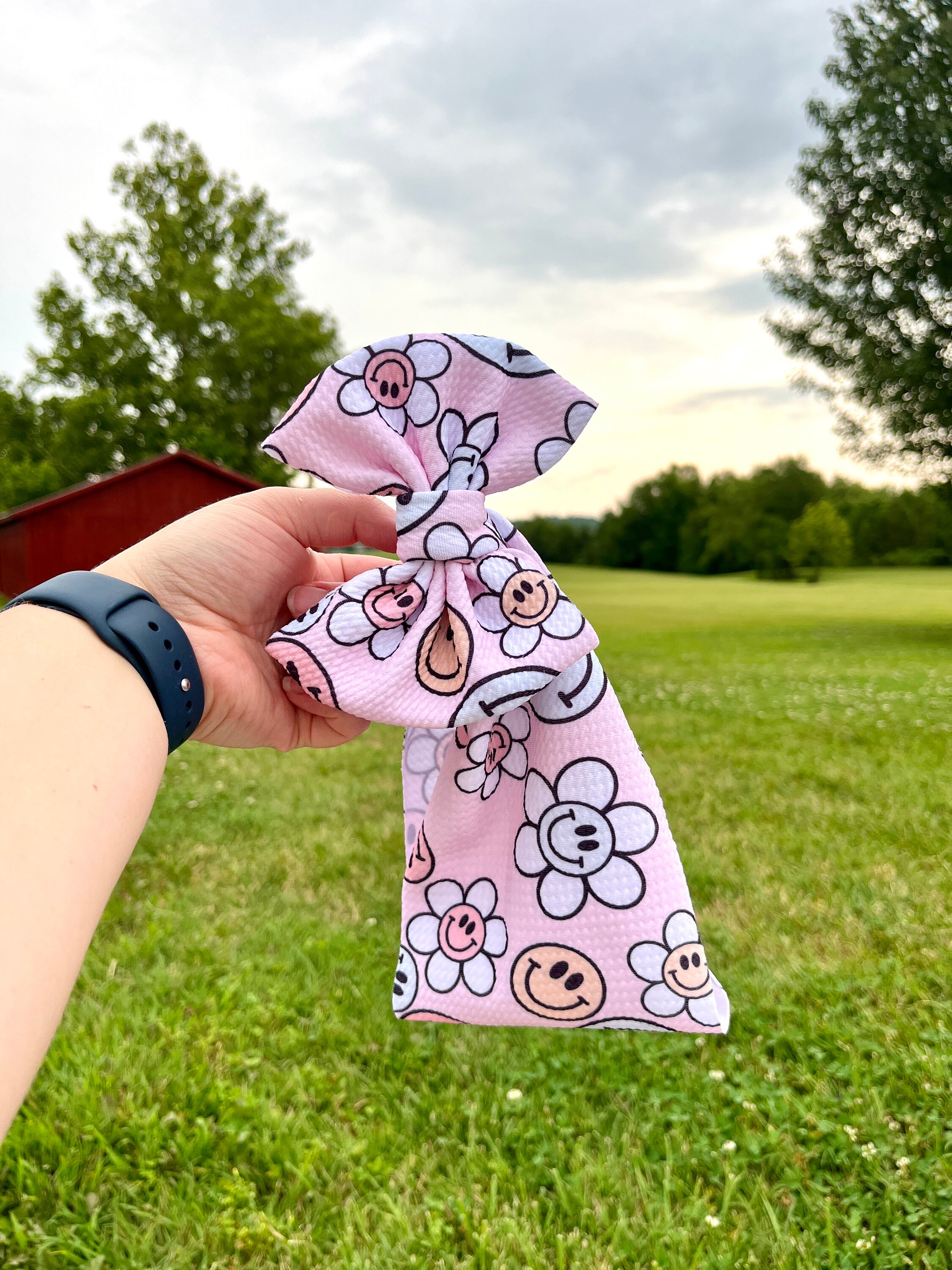 Smiley Face Hair Bow, Smiley Face Daises, Daisy Hair Bow, Flower Hair ...