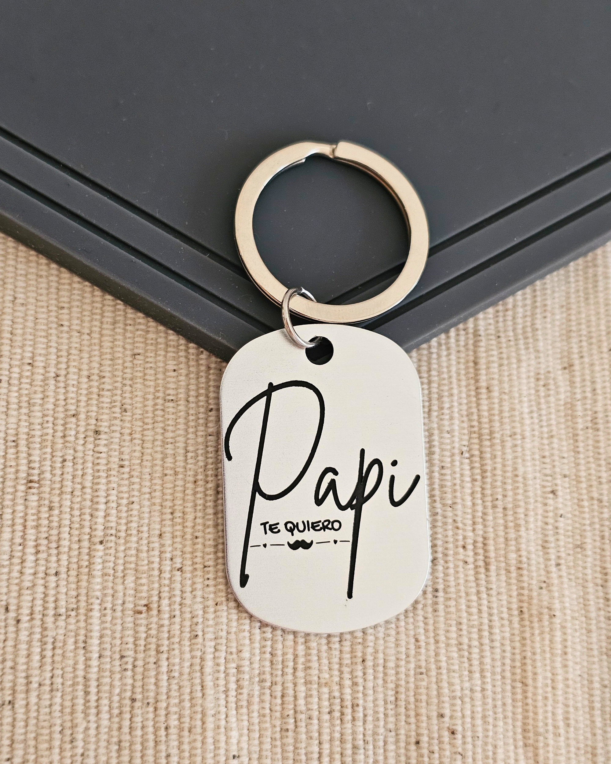 Personalized Lightweight Father's Day Keyring - Custom Engraved Gift ...