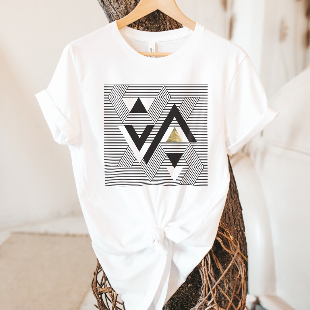 Triangle Geometric Line Art Unisex T-shirt, Aesthetic Minimalist Soft ...