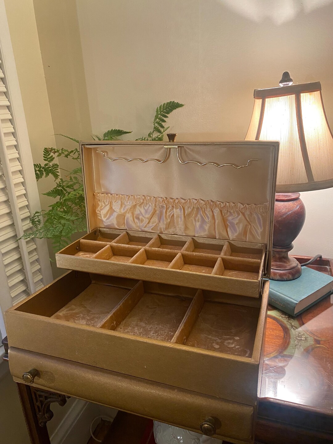 Vintage Lady Buxton Gold Jewelry Box With Yellow Satin and Velvet ...