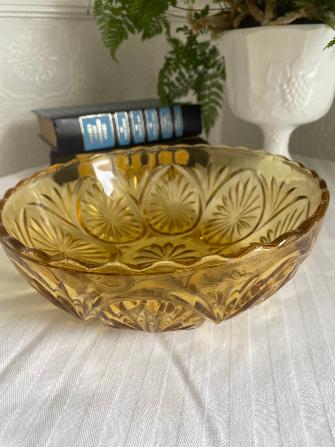 Vintage Anchor Hocking Honey Gold Serving Bowl Amber Glass Retro Home