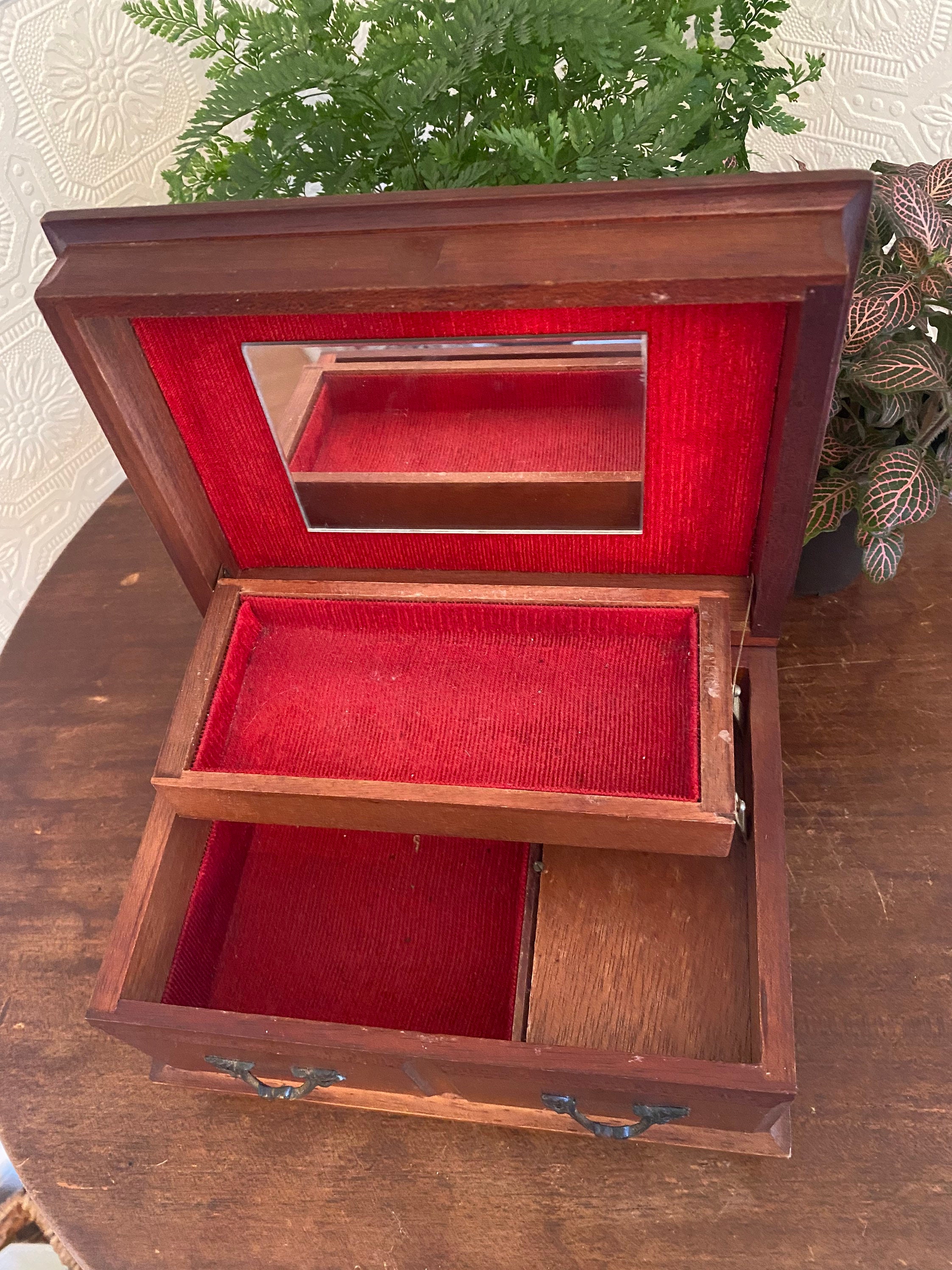 Vintage Wooden Jewelry Music Box 1950s 1960s Red Velvet Lining Rare ...
