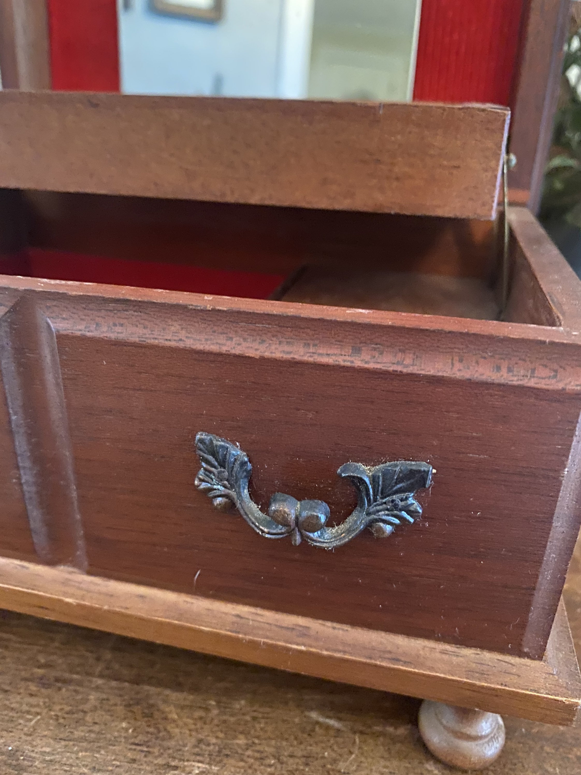 Vintage Wooden Jewelry Music Box 1950s 1960s Red Velvet Lining Rare ...