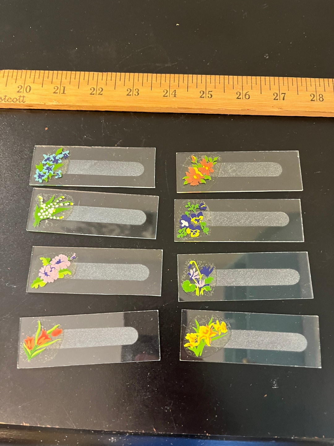 Beautiful Glass Table Placecards Placeholders W/ Decorative Hand ...