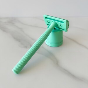 Seafoam Green Safety Razor | Eco-friendly Reusable Razor With Stand + 5 ...