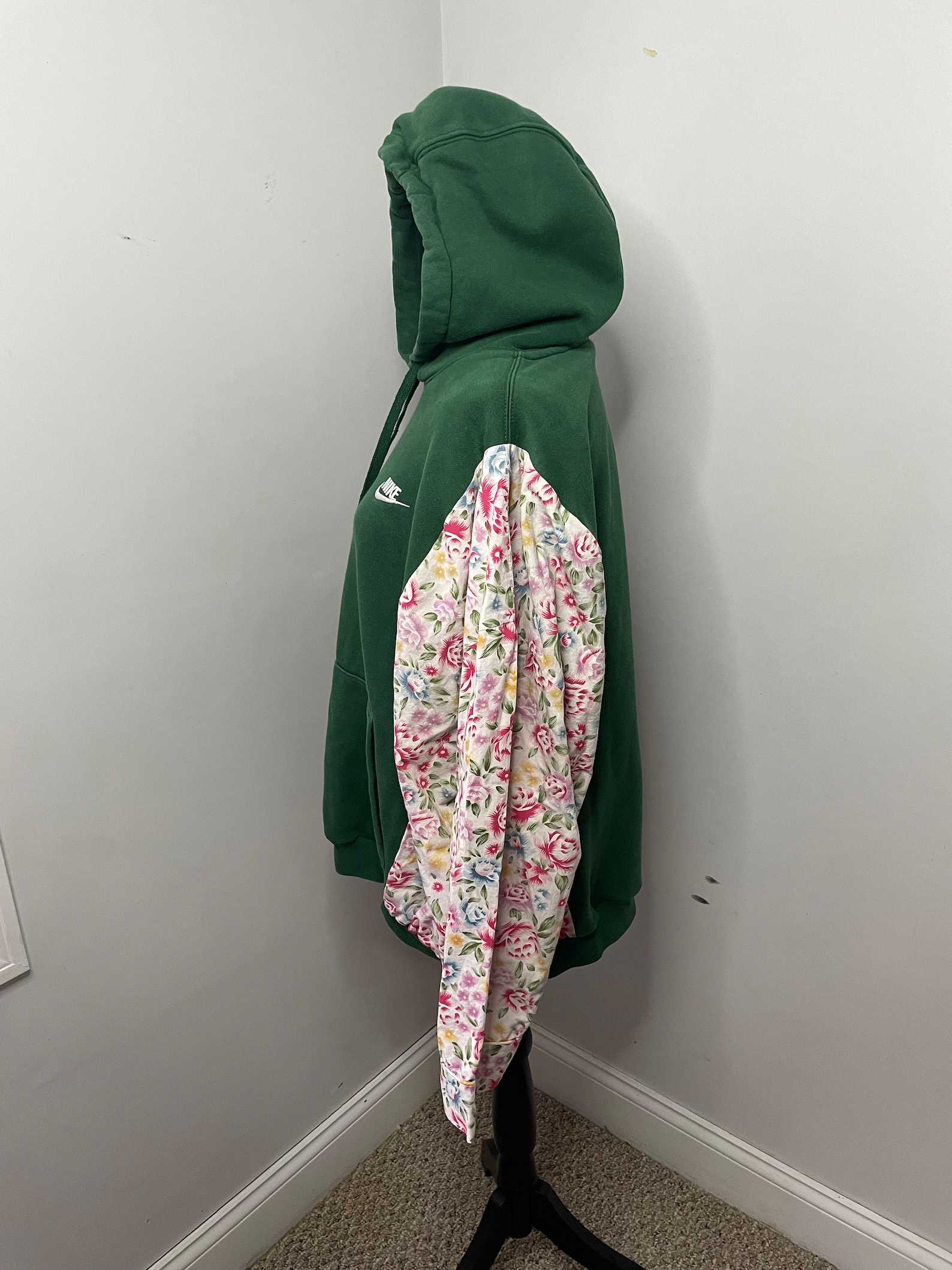 Green Floral Upcycled Hoodie Rework - Etsy