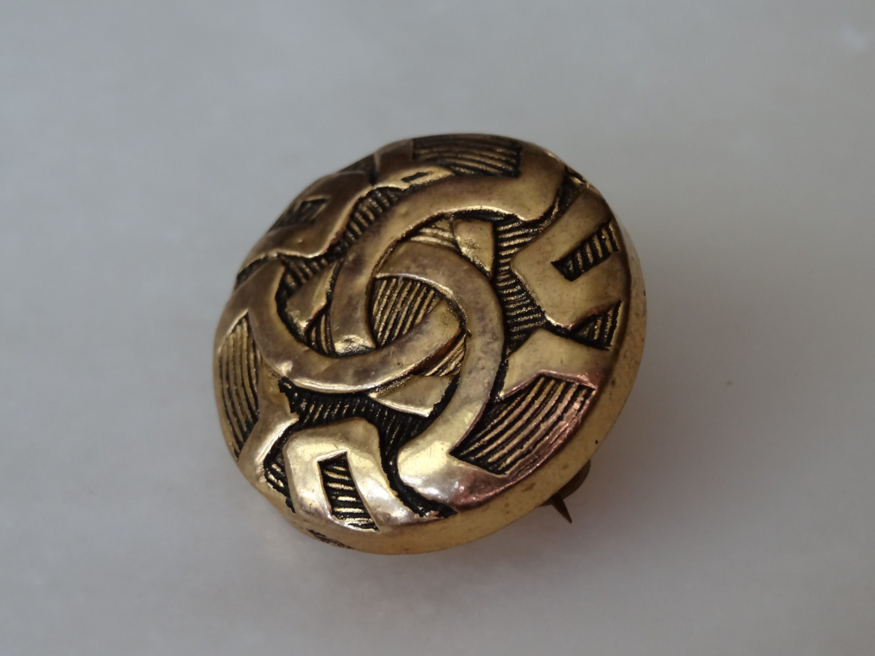 Vintage Brooch With Interlocking Strapwork Motif - Etsy