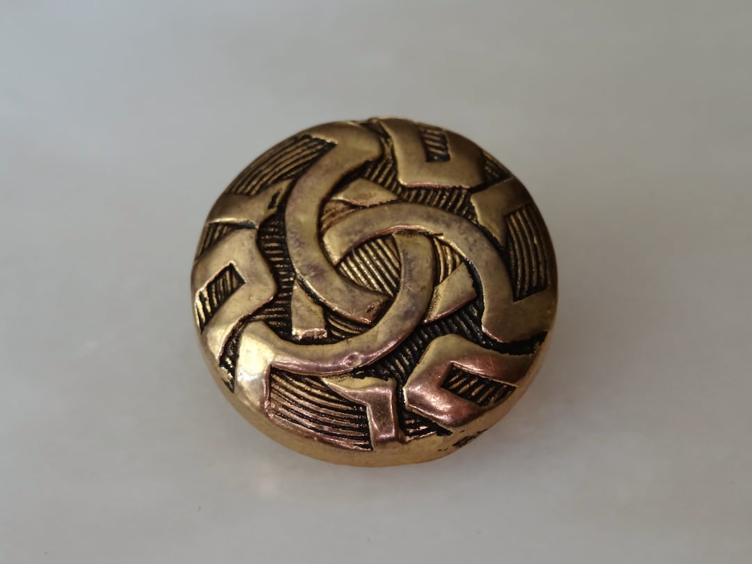 Vintage Brooch With Interlocking Strapwork Motif - Etsy