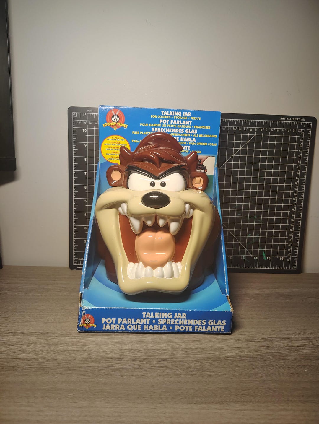 Rare Vintage 1998 WB Plastic Talking Tasmanian Devil Container Battery ...