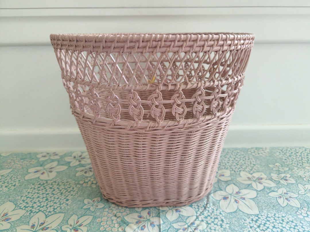 Boho Style 1970s Pink Wicker Wastebasket - Etsy