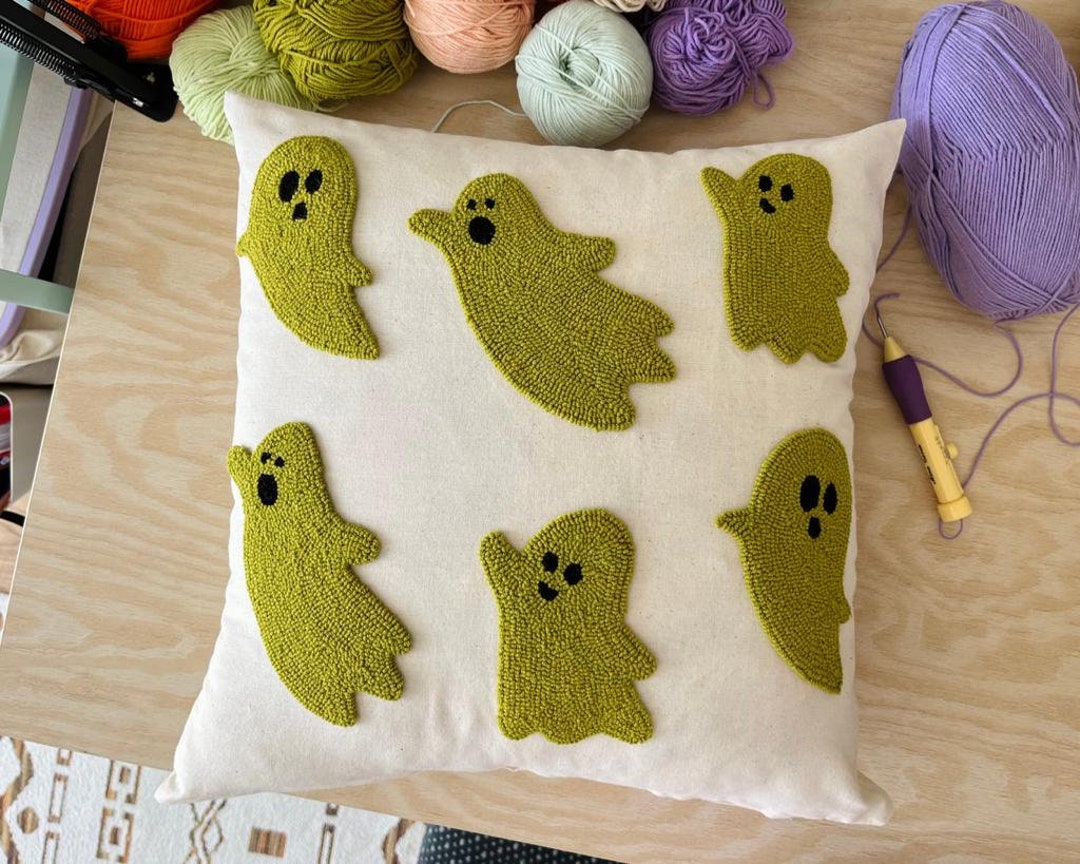 Ghost Embroidery Linen Cushion, Punch Needle Halloween Pillow, Scary ...