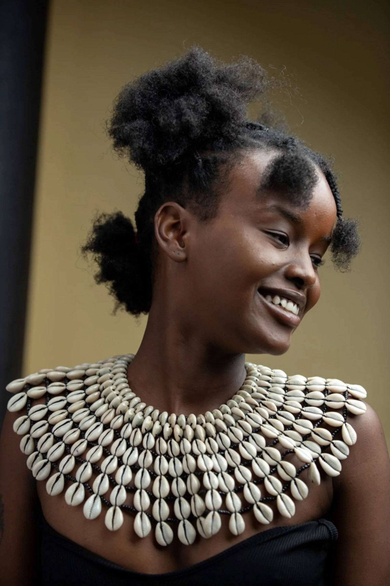 Cowrie Shell African Handmade Necklace chunky ethnic tribal - Etsy