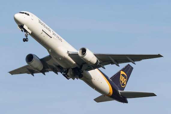 UPS Boeing 757-200 Photo - Etsy