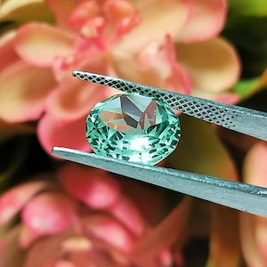 Bi Green Corundum Round Shape 10X10X5.80MM Fantasy Designer Cut Gem ...