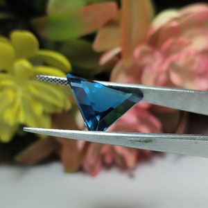 Quality Lab Created London Blue Topaz Triangle Shape 12X12X8.40MM Step ...