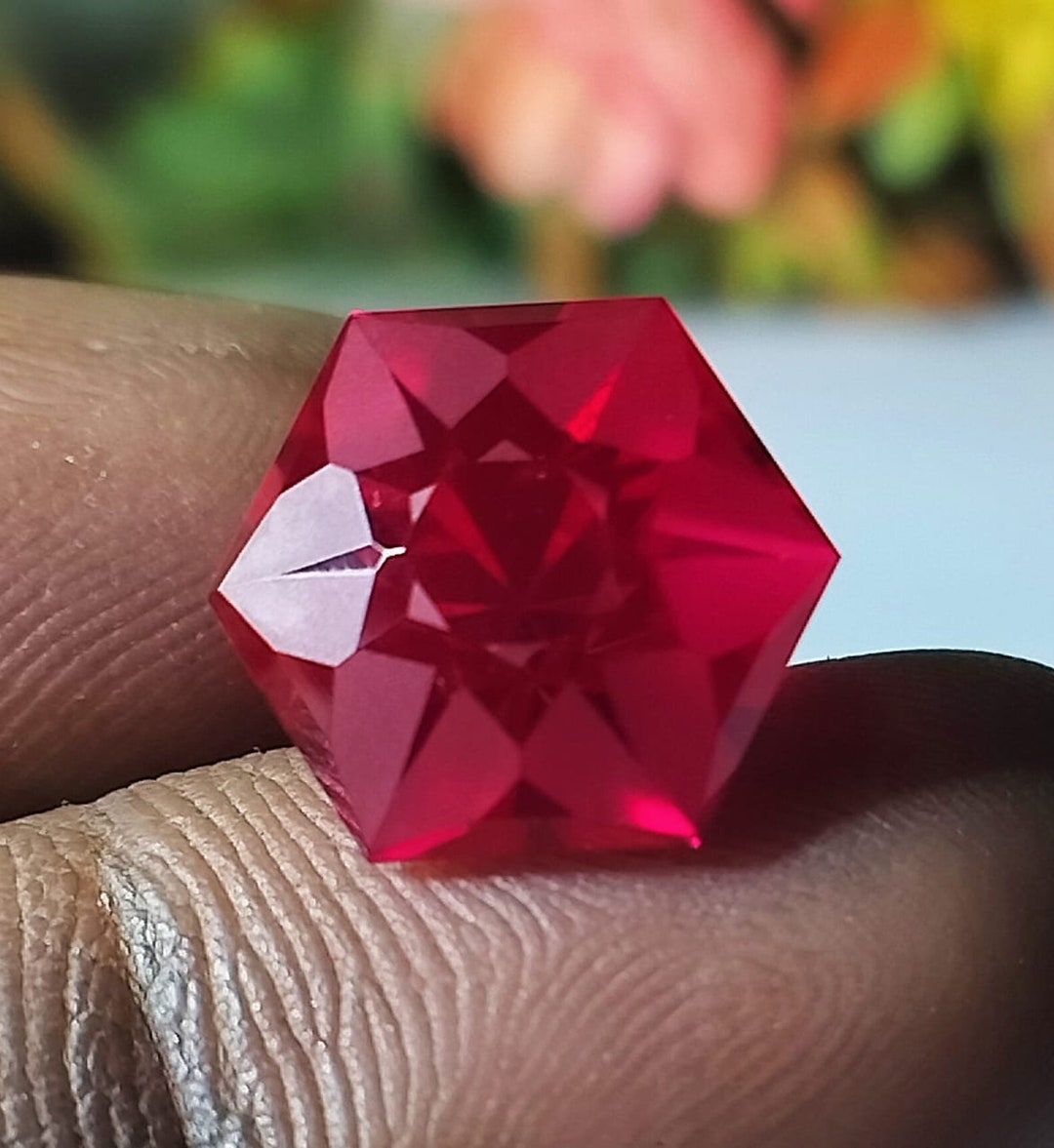 Pigeon Blood Red Corundum Gemstone Hexagon Shape 12X12X8.40MM Fancy ...