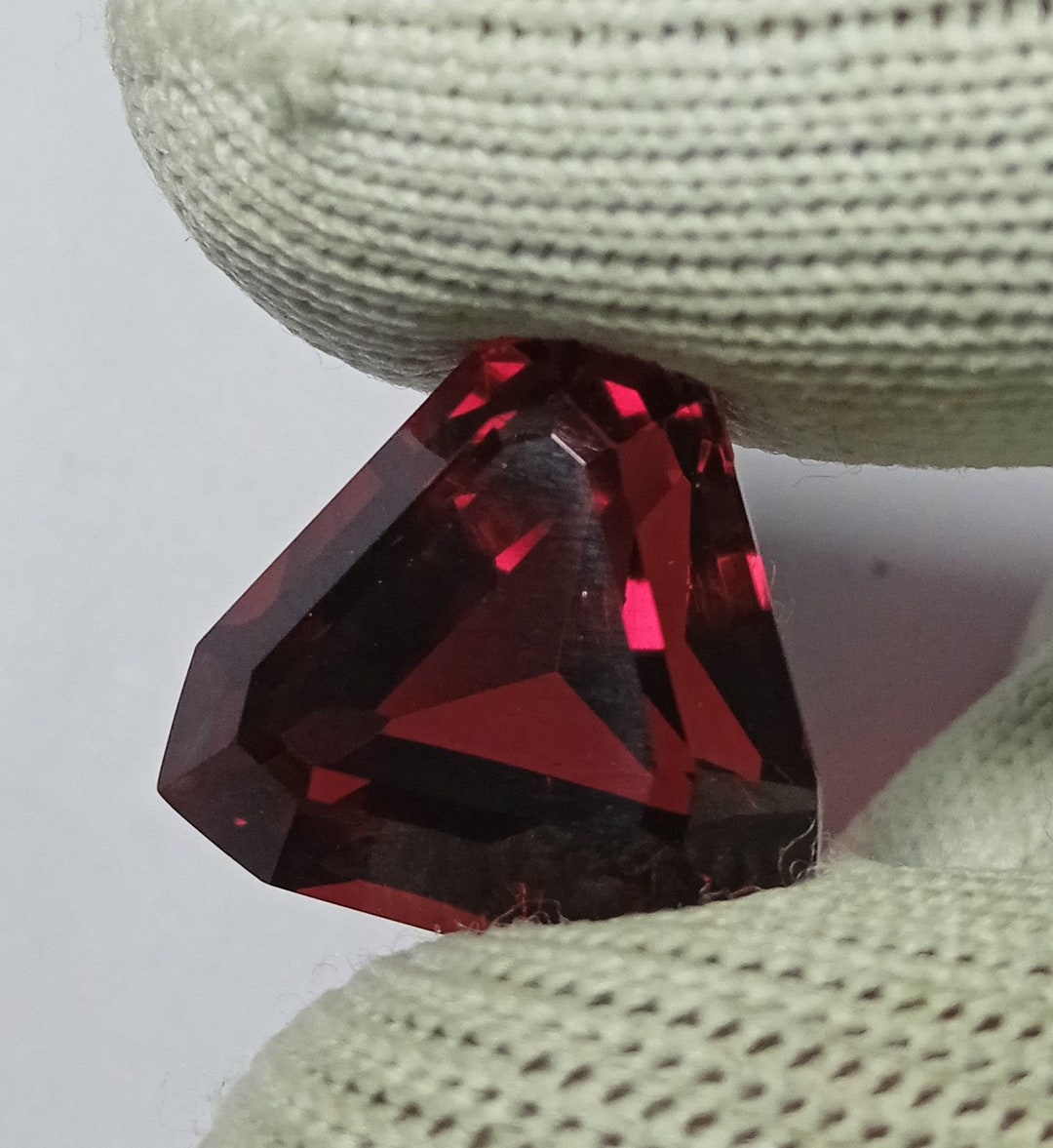 Ruby Trillion Shape 16X16X11.50MM Normal Step Cut Jewelry Making for ...
