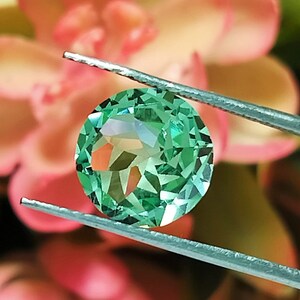 Bi Green Corundum Round Shape 10X10X5.80MM Fantasy Designer Cut Gem ...