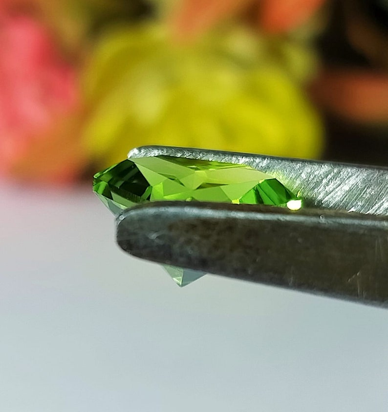 Lab Created Green Topaz, Diamond Cut, 7 Carats - Etsy